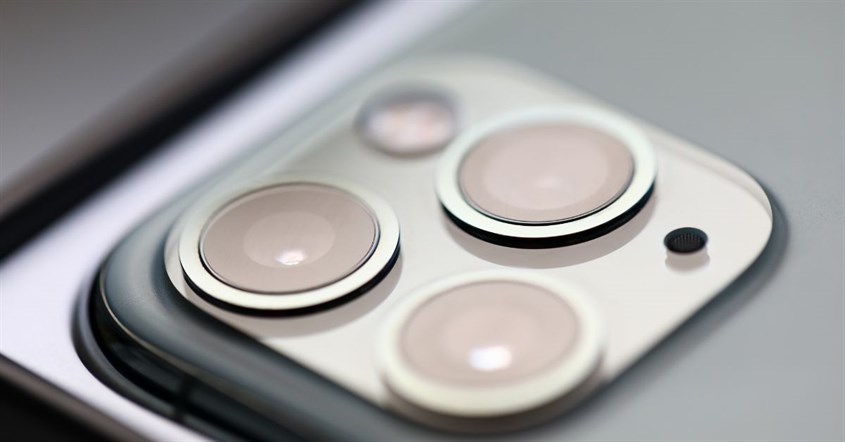 Penjelasan tentang fusion camera iphone. Tambahkan gambar di masing-m ...
