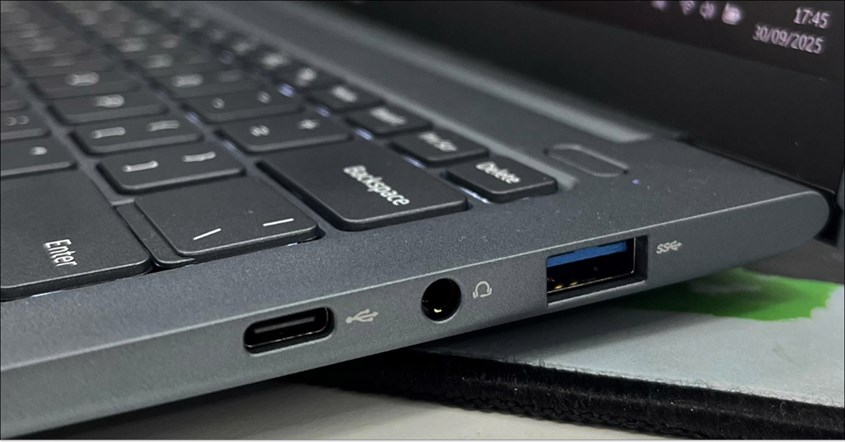 8 Jenis Port Laptop dan Fungsi Utamanya, Wajib Tahu | erablue.id