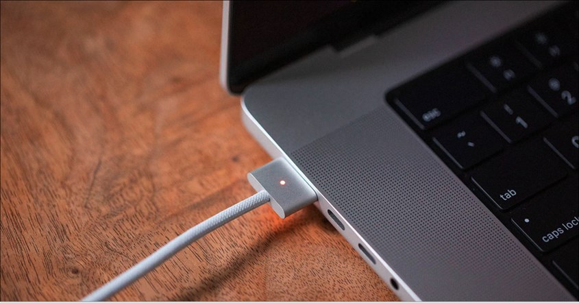 8 Jenis Port Laptop dan Fungsi Utamanya, Wajib Tahu | erablue.id