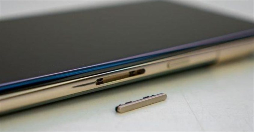 Cara Memperbaiki Tombol Power HP yang Tenggelam, Mudah! | erablue.id